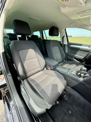 Melns Volkswagen Passat 2017 Vilkaviškis, ar dzinēja tilpumu 1.97 L un nobraukumu 299 tūkst. km par 9200 €, foto 19 vietnē AUTOMOTO.COM.LV