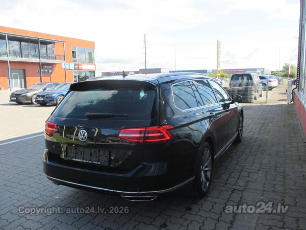 Black Volkswagen Passat 2017 in Tartu, with an engine capacity of 2.00 L and mileage of 223 thousand km for 13990 €, photo 6 on AUTOMOTO.COM.LV