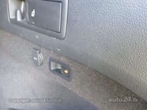 Melns Volkswagen Passat 2017 Tartu, ar dzinēja tilpumu 2.00 L un nobraukumu 223 tūkst. km par 13990 €, foto 16 vietnē AUTOMOTO.COM.LV