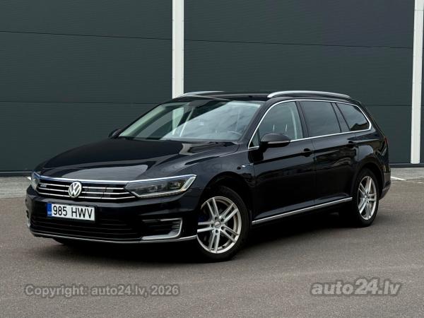 Black Volkswagen Passat 2017 in Tallinn, with an engine capacity of 1.40 L and mileage of 255 thousand km for 9490 €, photo 1 on AUTOMOTO.COM.LV