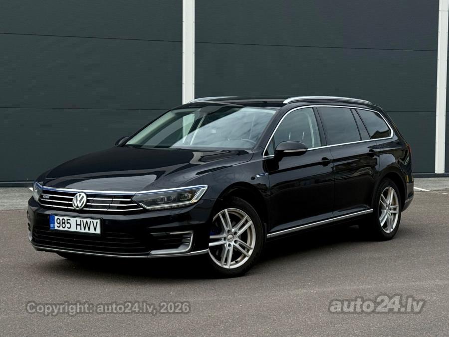 Black Volkswagen Passat 2017 in Tallinn, with an engine capacity of 1.40 L and mileage of 255 thousand km for 9490 €, photo 1 on AUTOMOTO.COM.LV
