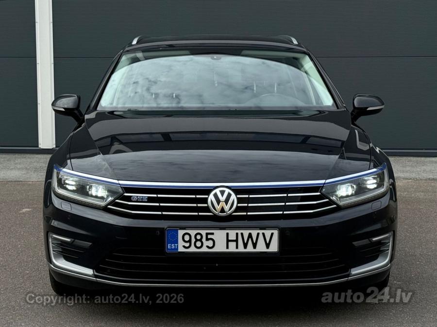 Black Volkswagen Passat 2017 in Tallinn, with an engine capacity of 1.40 L and mileage of 255 thousand km for 9490 €, photo 3 on AUTOMOTO.COM.LV