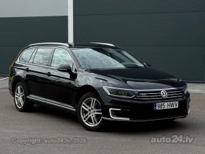 Black Volkswagen Passat 2017 in Tallinn, with an engine capacity of 1.40 L and mileage of 255 thousand km for 9490 €, photo 4 on AUTOMOTO.COM.LV