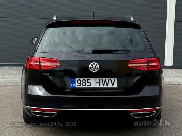 Black Volkswagen Passat 2017 in Tallinn, with an engine capacity of 1.40 L and mileage of 255 thousand km for 9490 €, photo 6 on AUTOMOTO.COM.LV