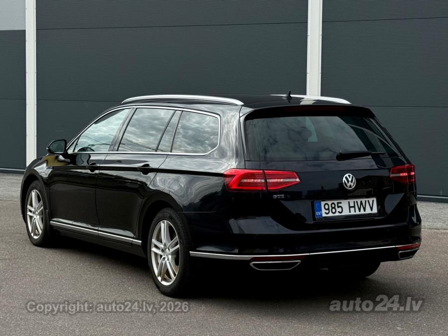Black Volkswagen Passat 2017 in Tallinn, with an engine capacity of 1.40 L and mileage of 255 thousand km for 9490 €, photo 7 on AUTOMOTO.COM.LV