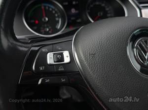 Black Volkswagen Passat 2017 in Tallinn, with an engine capacity of 1.40 L and mileage of 255 thousand km for 9490 €, photo 17 on AUTOMOTO.COM.LV