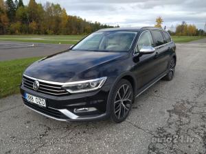 Black Volkswagen Passat 2017 in Tallinn, with an engine capacity of 2.00 L and mileage of 266 thousand km for 16999 €, photo 1 on AUTOMOTO.COM.LV