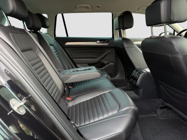 Black Volkswagen Passat 2017 in Parnu, with an engine capacity of 2.00 L and mileage of 185 thousand km for 16900 €, photo 8 on AUTOMOTO.COM.LV