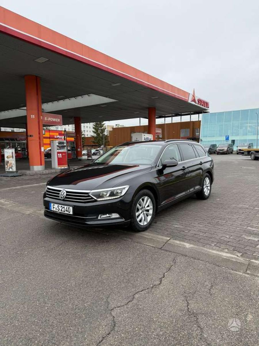 Black Volkswagen Passat 2018 in Panevezys, with an engine capacity of 1.97 L and mileage of 280 thousand km for 9800 €, photo 1 on AUTOMOTO.COM.LV