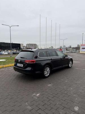 Black Volkswagen Passat 2018 in Panevezys, with an engine capacity of 1.97 L and mileage of 280 thousand km for 9800 €, photo 6 on AUTOMOTO.COM.LV