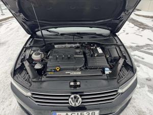 Black Volkswagen Passat 2018 in Vilnius, with an engine capacity of 1.60 L and mileage of 268 thousand km for 8250 €, photo 10 on AUTOMOTO.COM.LV