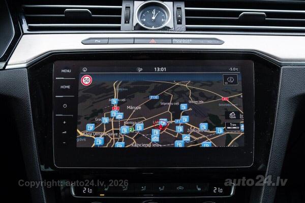 Black Volkswagen Passat 2018 in Riga, with an engine capacity of 2.00 L and mileage of 268 thousand km for 12950 €, photo 11 on AUTOMOTO.COM.LV