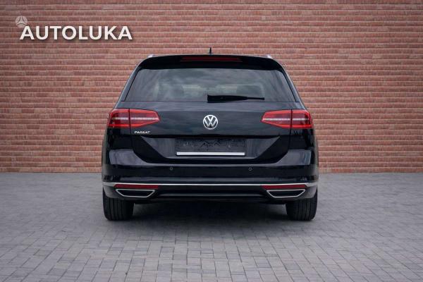Black Volkswagen Passat 2018 in Marijampole, with an engine capacity of 1.97 L and mileage of 196 thousand km for 16698 €, photo 6 on AUTOMOTO.COM.LV