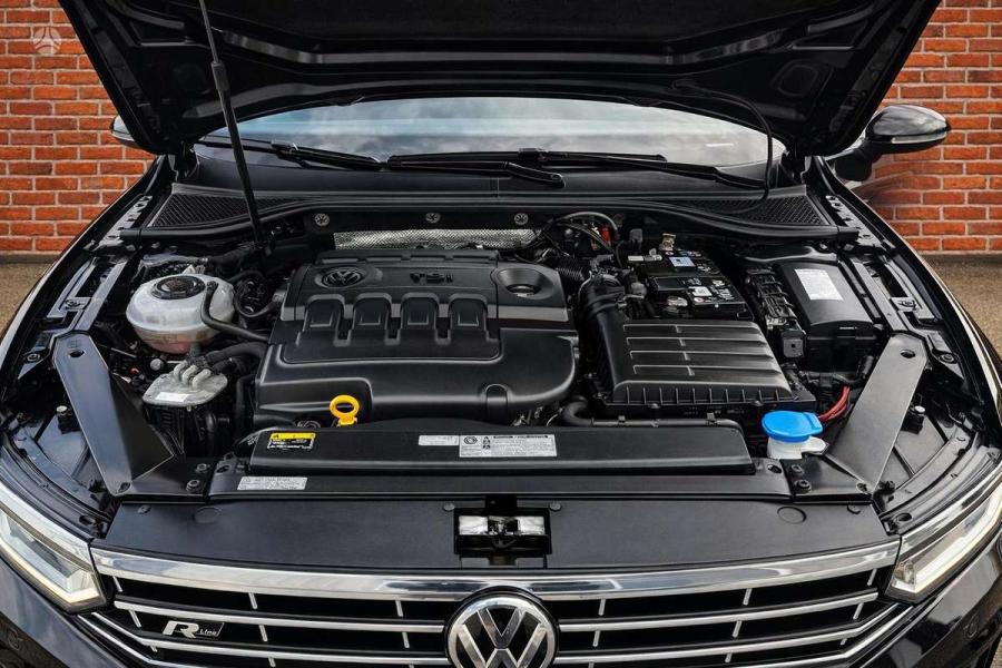 Melns Volkswagen Passat 2018 Marijampole, ar dzinēja tilpumu 1.97 L un nobraukumu 196 tūkst. km par 16698 €, foto 32 vietnē AUTOMOTO.COM.LV