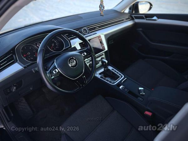 Black Volkswagen Passat 2018 in Tallinn, with an engine capacity of 1.60 L and mileage of 214 thousand km for 13900 €, photo 10 on AUTOMOTO.COM.LV