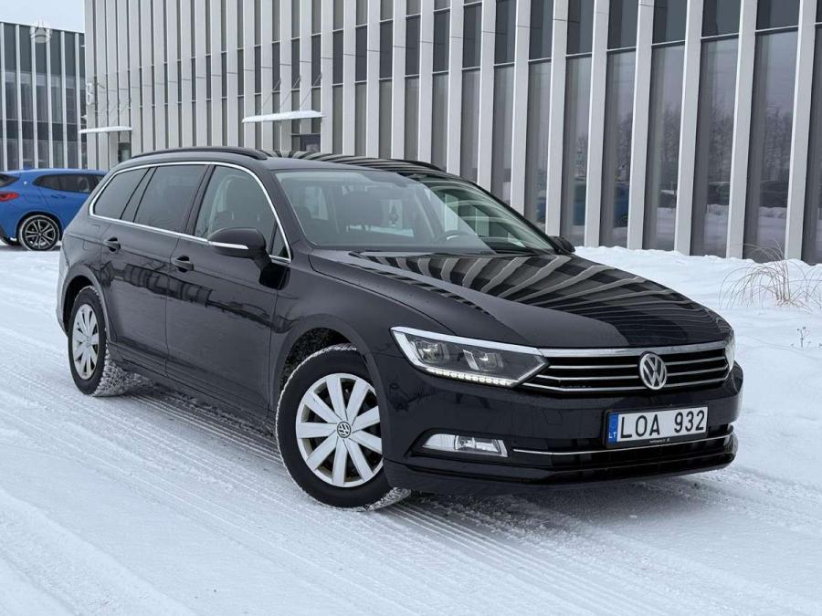 Black Volkswagen Passat 2018 in Vilnius, with an engine capacity of 1.40 L and mileage of 187 thousand km for 13500 €, photo 9 on AUTOMOTO.COM.LV