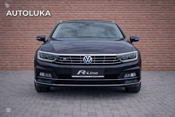 Black Volkswagen Passat 2018 in Marijampole, with an engine capacity of 1.97 L and mileage of 196 thousand km for 16698 €, photo 6 on AUTOMOTO.COM.LV