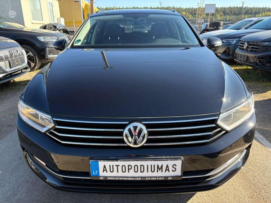 Black Volkswagen Passat 2018 in Vilnius, with an engine capacity of 1.97 L and mileage of 251 thousand km for 8990 €, photo 7 on AUTOMOTO.COM.LV