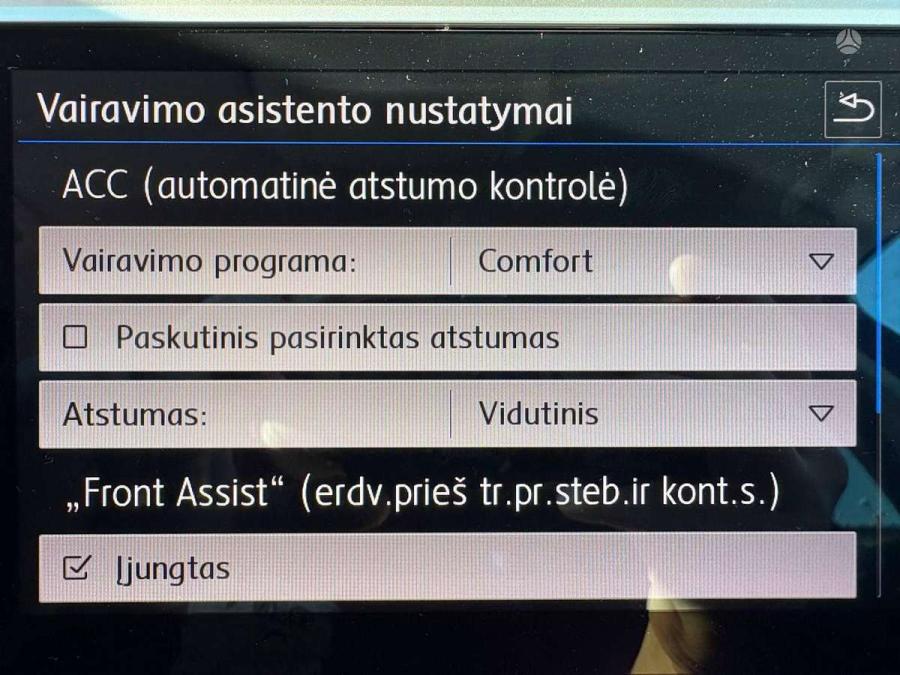Black Volkswagen Passat 2018 in Vilnius, with an engine capacity of 1.97 L and mileage of 251 thousand km for 8990 €, photo 18 on AUTOMOTO.COM.LV