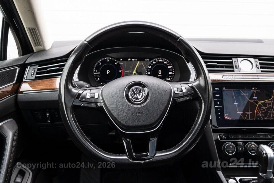Black Volkswagen Passat 2018 in Riga, with an engine capacity of 2.00 L and mileage of 252 thousand km for 13550 €, photo 22 on AUTOMOTO.COM.LV