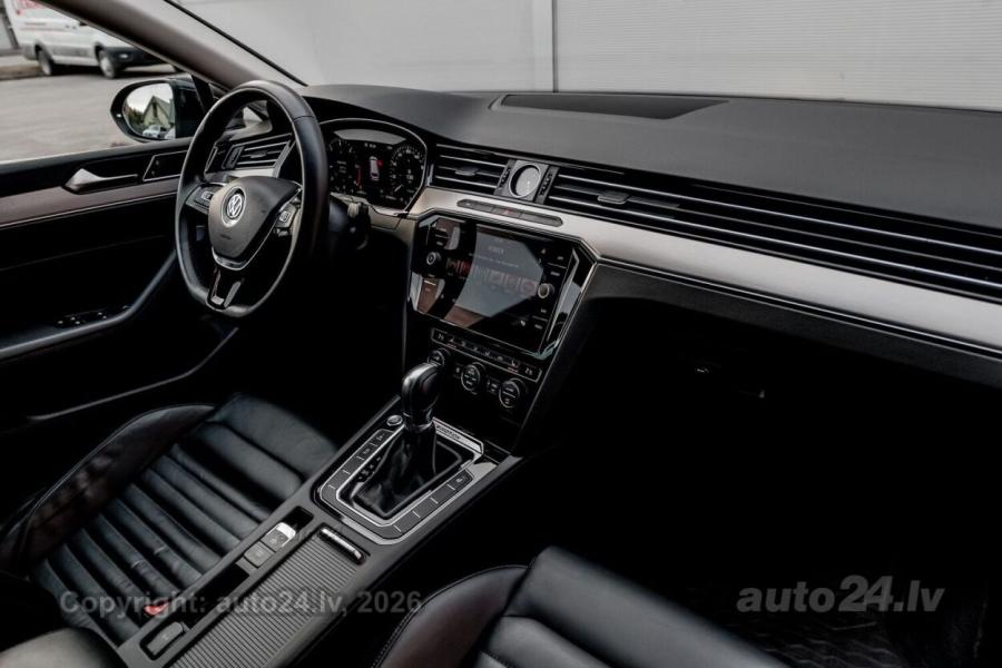 Melns Volkswagen Passat 2018 Pērnava, ar dzinēja tilpumu 2.00 L un nobraukumu 158 tūkst. km par 18990 €, foto 14 vietnē AUTOMOTO.COM.LV