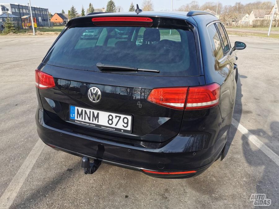 Black Volkswagen Passat 2018 in Kaunas, with an engine capacity of 2.00 L and mileage of 273 thousand km for 11900 €, photo 4 on AUTOMOTO.COM.LV
