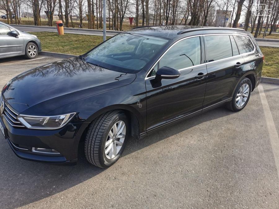 Black Volkswagen Passat 2018 in Kaunas, with an engine capacity of 2.00 L and mileage of 273 thousand km for 11900 €, photo 11 on AUTOMOTO.COM.LV