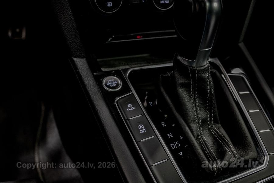 Melns Volkswagen Passat 2018 Pērnava, ar dzinēja tilpumu 2.00 L un nobraukumu 192 tūkst. km par 18500 €, foto 26 vietnē AUTOMOTO.COM.LV