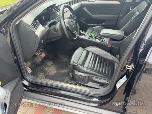 Black Volkswagen Passat 2018 in Tartu, with an engine capacity of 2.00 L and mileage of 243 thousand km for 13000 €, photo 10 on AUTOMOTO.COM.LV
