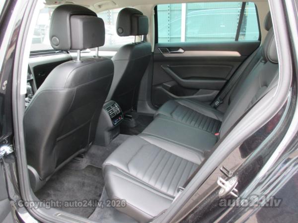 Black Volkswagen Passat 2018 in Tartu, with an engine capacity of 2.00 L and mileage of 235 thousand km for 13990 €, photo 9 on AUTOMOTO.COM.LV