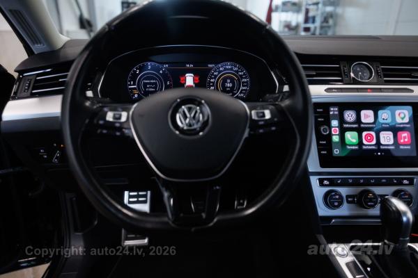 Black Volkswagen Passat 2018 in Tartu, with an engine capacity of 2.00 L and mileage of 255 thousand km for 15500 €, photo 4 on AUTOMOTO.COM.LV