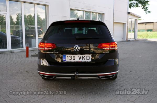 Black Volkswagen Passat 2018 in Tartu, with an engine capacity of 2.00 L and mileage of 242 thousand km for 13999 €, photo 5 on AUTOMOTO.COM.LV