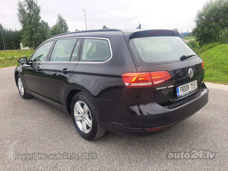 Black Volkswagen Passat 2018 in Tartu, with an engine capacity of 2.00 L and mileage of 225 thousand km for 12990 €, photo 4 on AUTOMOTO.COM.LV
