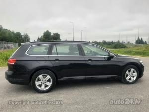 Black Volkswagen Passat 2018 in Tartu, with an engine capacity of 2.00 L and mileage of 225 thousand km for 12990 €, photo 9 on AUTOMOTO.COM.LV