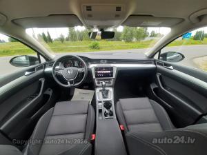 Black Volkswagen Passat 2018 in Tartu, with an engine capacity of 2.00 L and mileage of 225 thousand km for 12990 €, photo 12 on AUTOMOTO.COM.LV