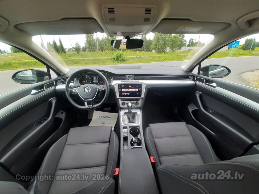 Black Volkswagen Passat 2018 in Tartu, with an engine capacity of 2.00 L and mileage of 225 thousand km for 12990 €, photo 12 on AUTOMOTO.COM.LV