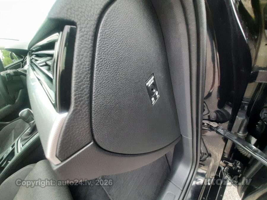 Black Volkswagen Passat 2018 in Tartu, with an engine capacity of 2.00 L and mileage of 225 thousand km for 12990 €, photo 23 on AUTOMOTO.COM.LV
