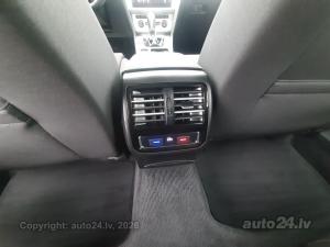 Black Volkswagen Passat 2018 in Tartu, with an engine capacity of 2.00 L and mileage of 225 thousand km for 12990 €, photo 24 on AUTOMOTO.COM.LV