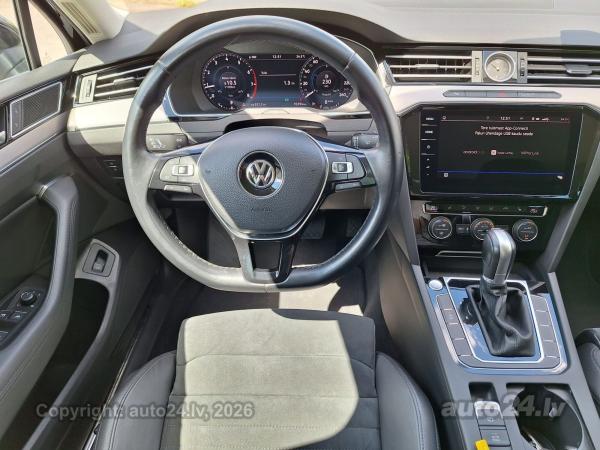 Black Volkswagen Passat 2018 in Tallinn, with an engine capacity of 1.80 L and mileage of 95 thousand km for 20500 €, photo 10 on AUTOMOTO.COM.LV