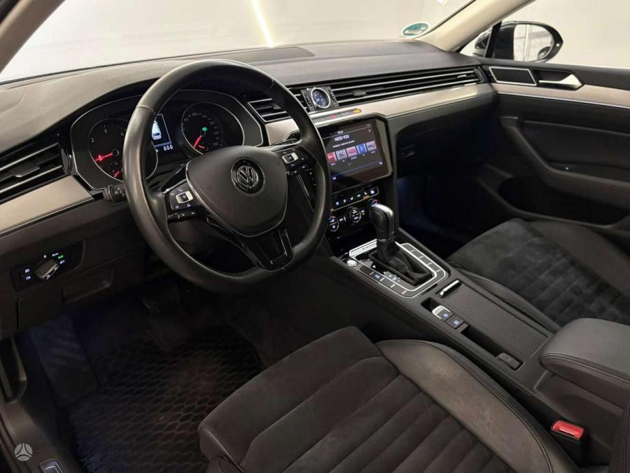 Melns Volkswagen Passat 2018 Marijampole, ar dzinēja tilpumu 1.97 L un nobraukumu 219 tūkst. km par 13950 €, foto 5 vietnē AUTOMOTO.COM.LV