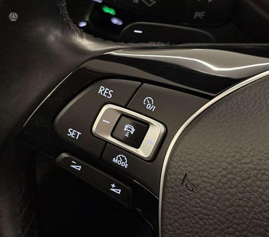 Melns Volkswagen Passat 2018 Marijampole, ar dzinēja tilpumu 1.97 L un nobraukumu 219 tūkst. km par 13950 €, foto 15 vietnē AUTOMOTO.COM.LV