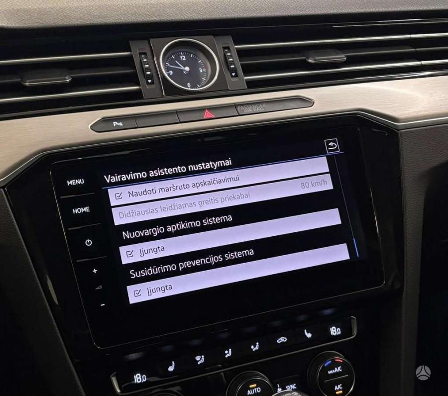 Melns Volkswagen Passat 2018 Marijampole, ar dzinēja tilpumu 1.97 L un nobraukumu 219 tūkst. km par 13950 €, foto 33 vietnē AUTOMOTO.COM.LV