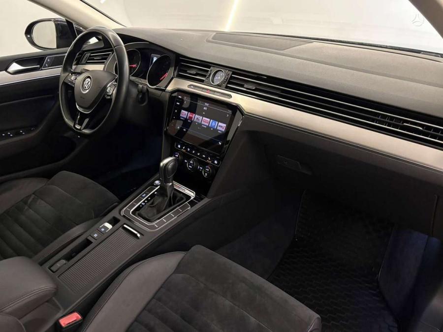 Melns Volkswagen Passat 2018 Marijampole, ar dzinēja tilpumu 1.97 L un nobraukumu 219 tūkst. km par 13950 €, foto 45 vietnē AUTOMOTO.COM.LV