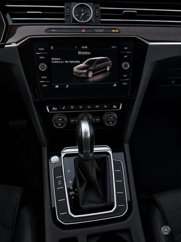 Melns Volkswagen Passat 2018 Pakruojis, ar dzinēja tilpumu 1.40 L un nobraukumu 301 tūkst. km par 8500 €, foto 10 vietnē AUTOMOTO.COM.LV