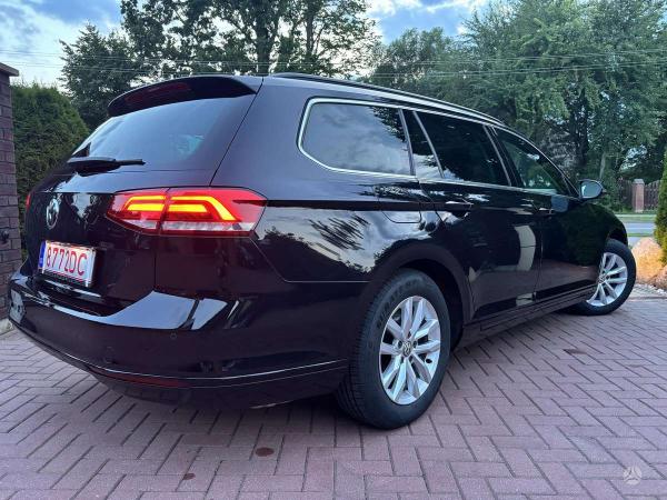 Black Volkswagen Passat 2018 in Kaunas, with an engine capacity of 1.50 L and mileage of 160 thousand km for 12490 €, photo 3 on AUTOMOTO.COM.LV