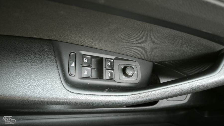 Melns Volkswagen Passat 2018 Klaipėda, ar dzinēja tilpumu 1.60 L un nobraukumu 210 tūkst. km par 10550 €, foto 22 vietnē AUTOMOTO.COM.LV