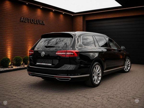 Volkswagen Passat 2018 in Marijampole on AUTOMOTO.COM.LV Black Volkswagen Passat 2018 in Marijampole, with an engine capacity of 1.97 L and mileage of 196 thousand km for 16577 €, photo 5 on AUTOMOTO.COM.LV