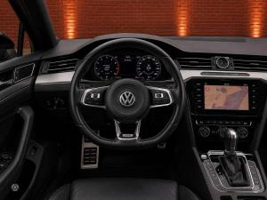 Black Volkswagen Passat 2018 in Marijampole, with an engine capacity of 1.97 L and mileage of 196 thousand km for 16577 €, photo 13 on AUTOMOTO.COM.LV
