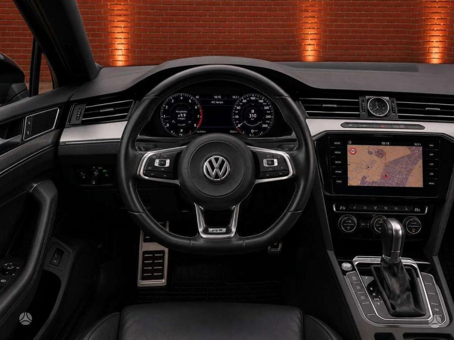 Black Volkswagen Passat 2018 in Marijampole, with an engine capacity of 1.97 L and mileage of 196 thousand km for 16577 €, photo 13 on AUTOMOTO.COM.LV