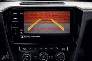 Black Volkswagen Passat 2018 in Marijampole, with an engine capacity of 1.97 L and mileage of 196 thousand km for 16577 €, photo 17 on AUTOMOTO.COM.LV